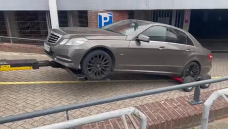 Abschleppen - Fail #2 - Video auf bildschirmarbeiter.com