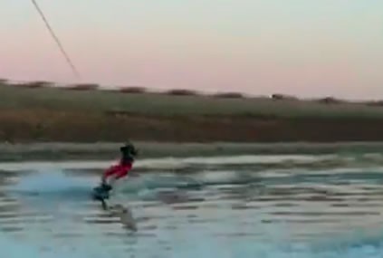 Wakeboard - Jump - Video auf bildschirmarbeiter.com