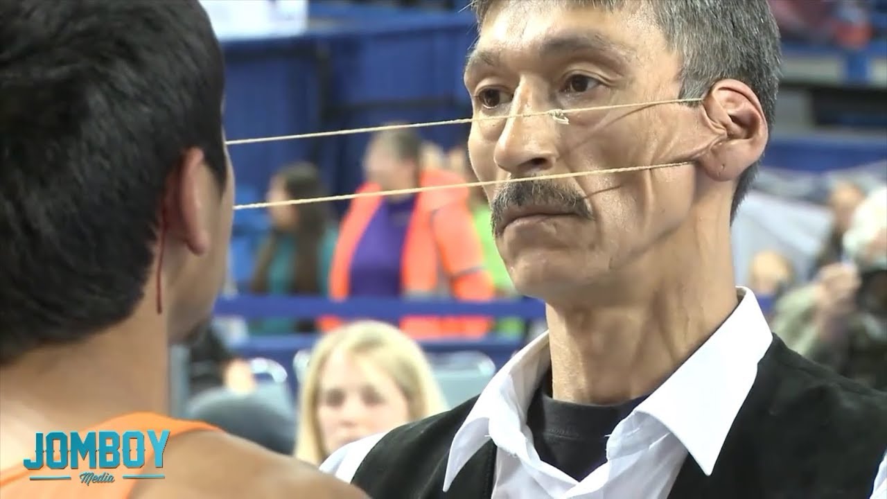 Ear Pulling Contest - Video auf bildschirmarbeiter.com