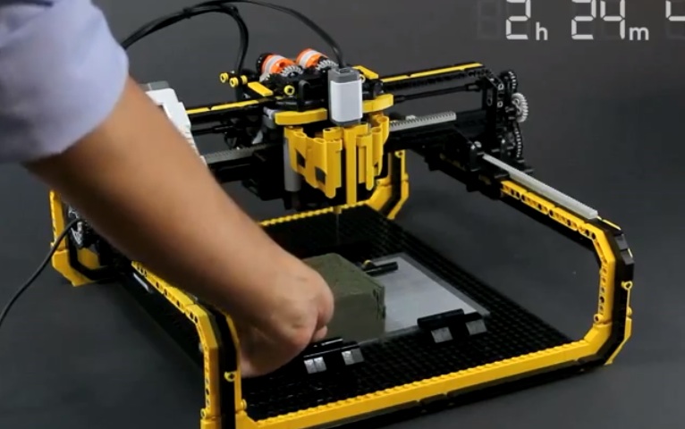 LEGO 3D Printer - Video auf bildschirmarbeiter.com