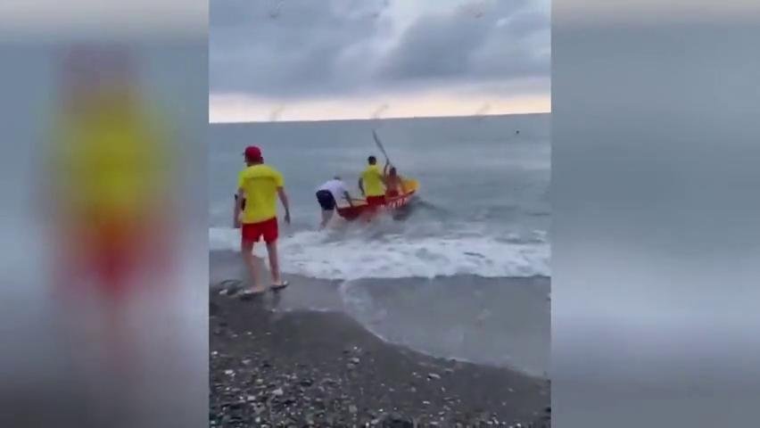 Russian Baywatch - Video auf bildschirmarbeiter.com