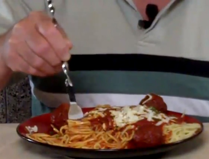 Spaghetti - Gabel - Video auf bildschirmarbeiter.com