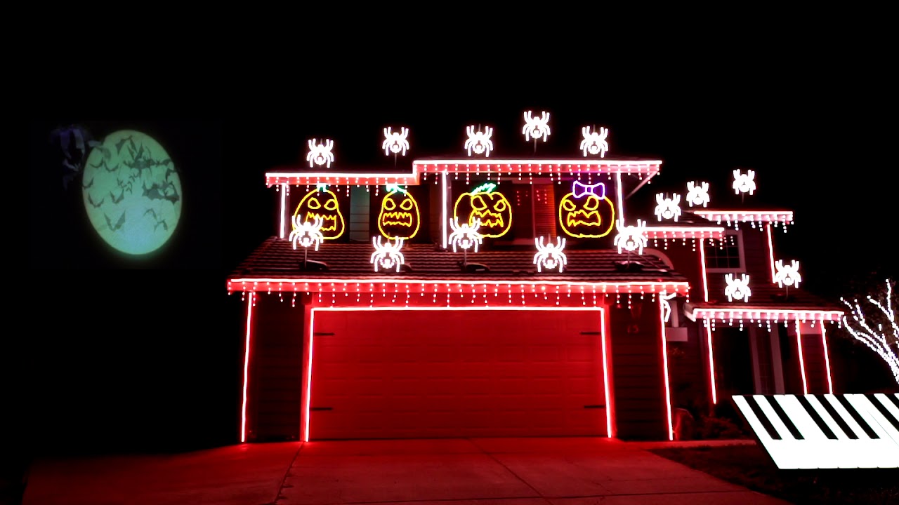 ‘This Is Halloween’ Light Show 2017 - Video auf bildschirmarbeiter.com